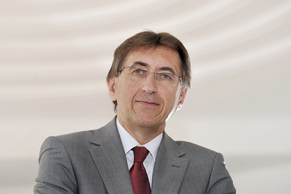 Potvrzeno. Novým hlavním hygienikem je Vladimír Valenta | Týden.cz