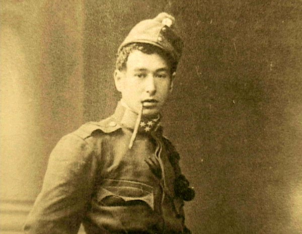 Štědrovečerní mord v Praze aneb noviny před sto lety | Týden.cz